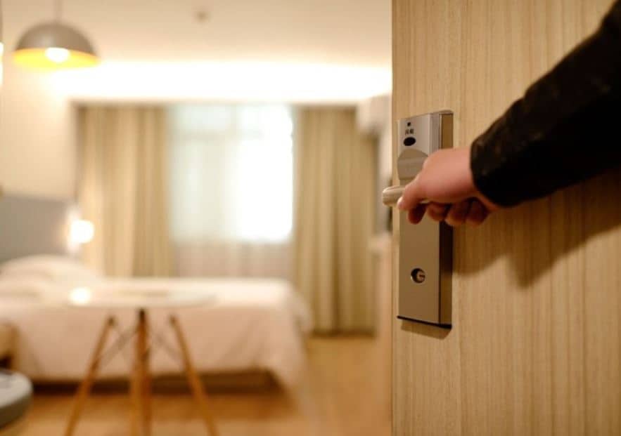 How to Look for a Hidden Camera in an Airbnb, Hotel or Rented Apartment