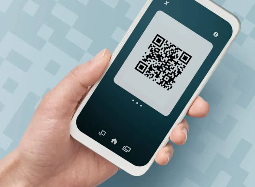 How to Add a New WhatsApp Contact Using a QR Code