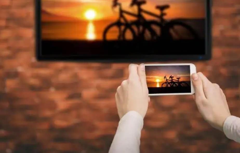 How To Display Phone Screen On TV